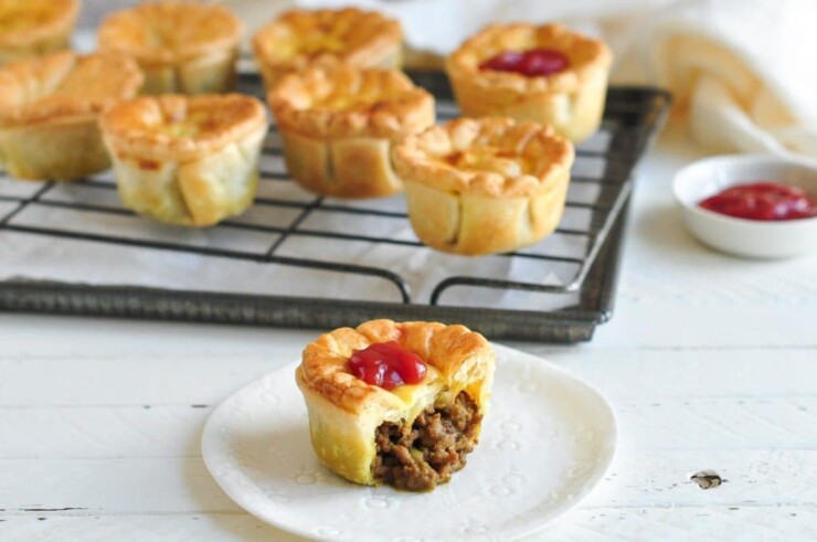 Aussie Meat Pies with step-by-step photos | Eat, Little Bird