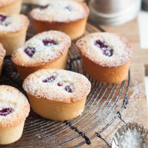 Raspberry Friands with step-by-step photos | Eat, Little Bird