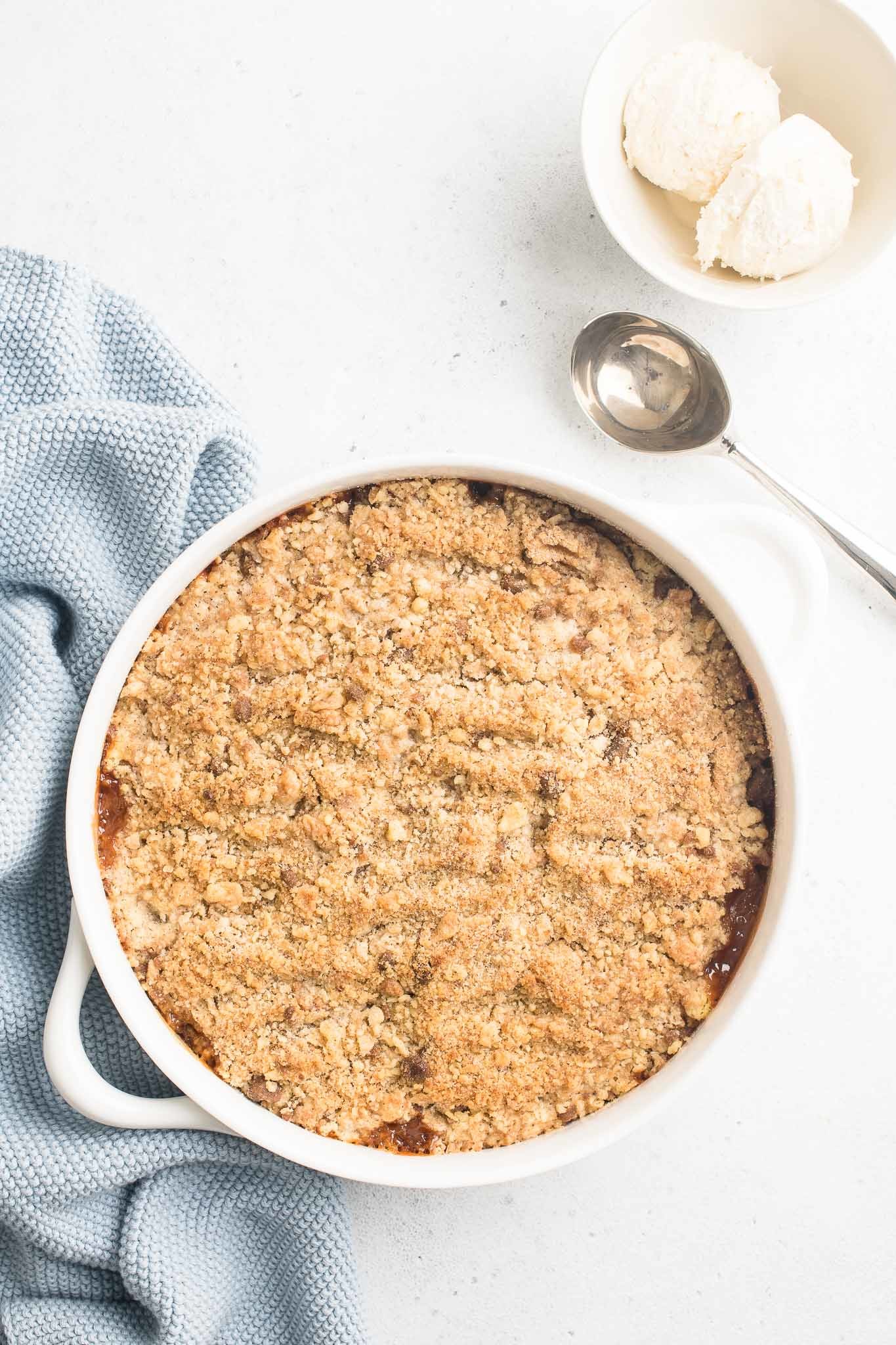Apple Crumble with step-by-step photos | Eat, Little Bird